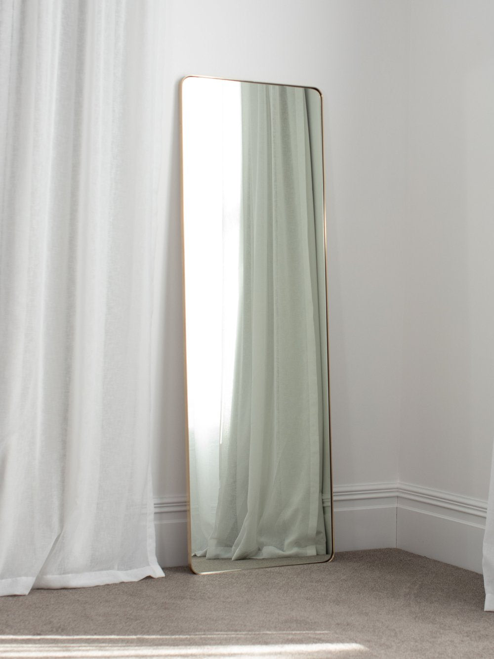 Outline Full Length Mirror – YOYO Design by Kiwis